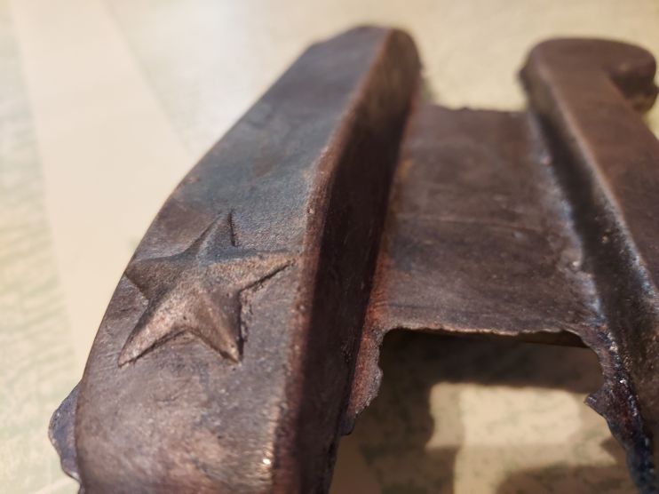 Casting some bronze oar lock risers - OffCenterHarbor.com